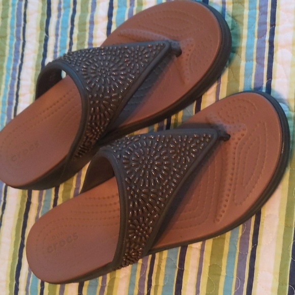 CROCS | Shoes | Crocs Sandals Dual Comfort Like New | Poshmark